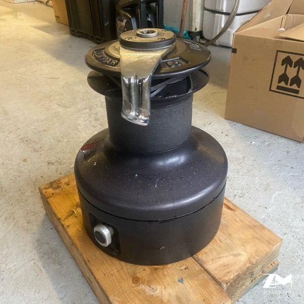 Winch lewmar self tailing 65 | 3000€ - Zone Marine